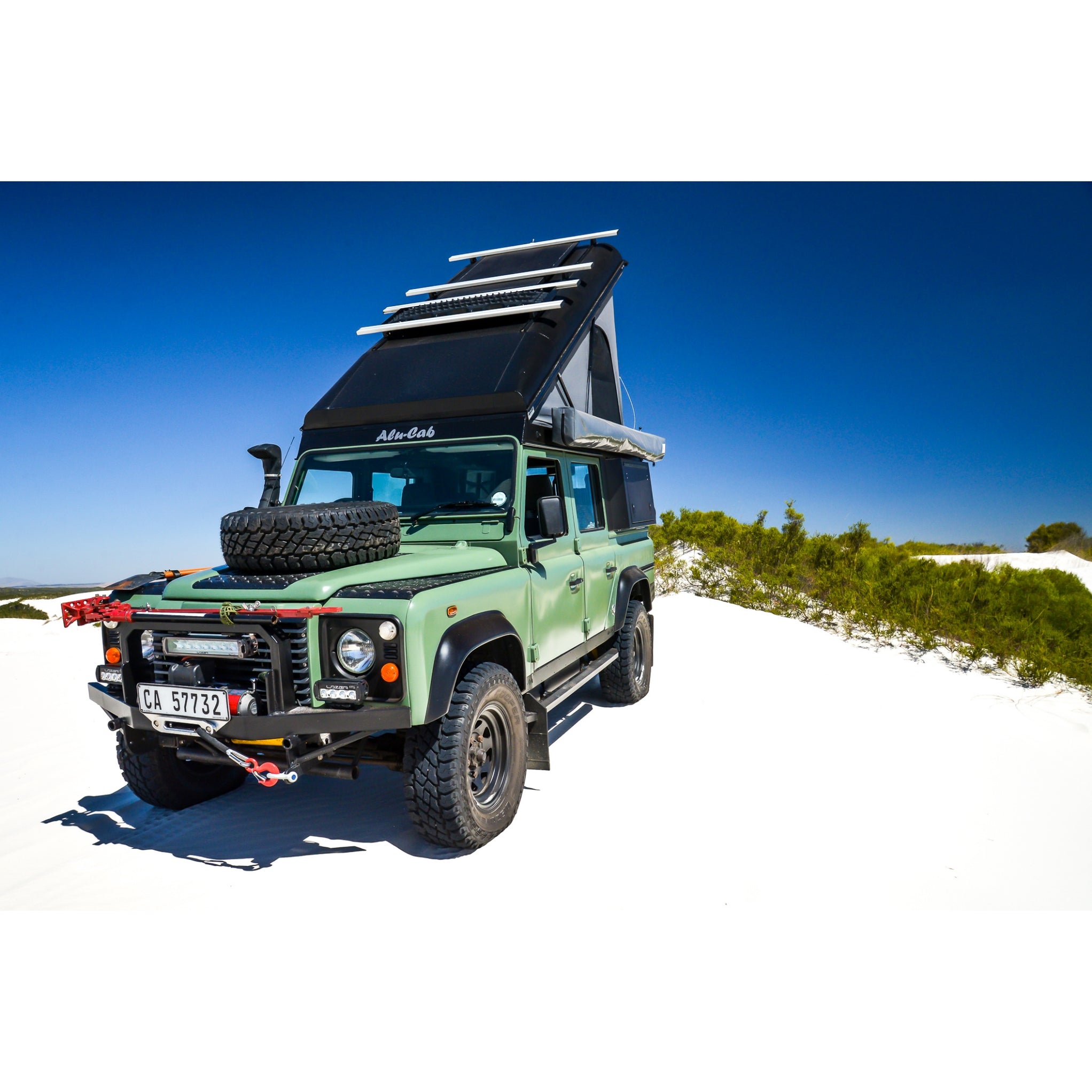 Alu-Cab Icarus Roof Conversion Land Rover Defender 110 Black — Offroad ...