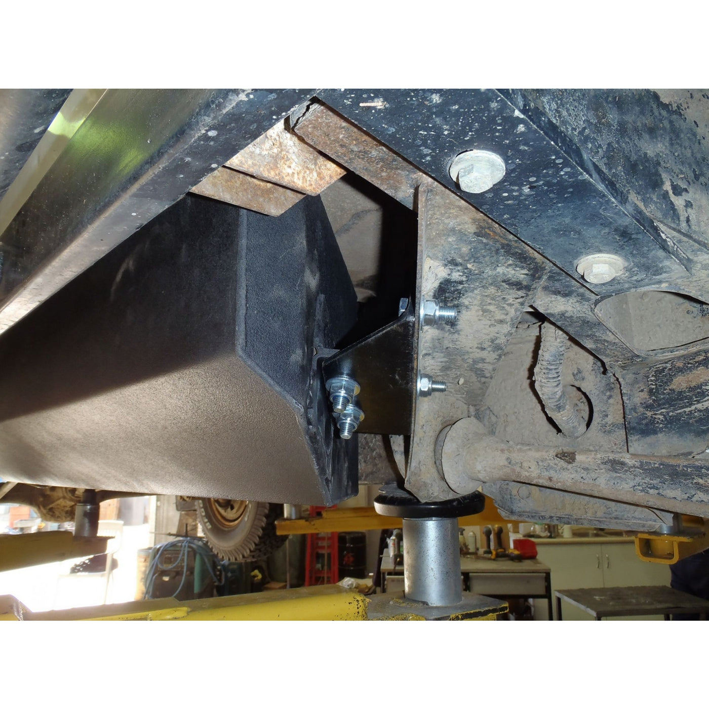 Land Rover Defender 130 60L Auxiliary Fuel Tank - LH — Offroad and More